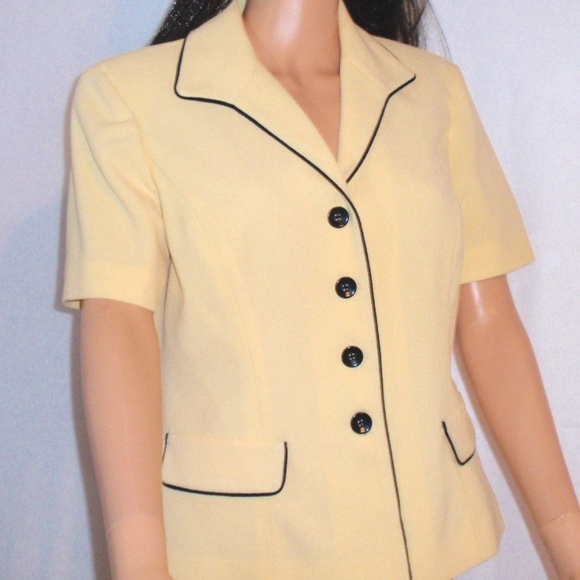 Danny & Nicole | Jackets & Coats | Danny Nicole Lightweight Fitted 4 ...